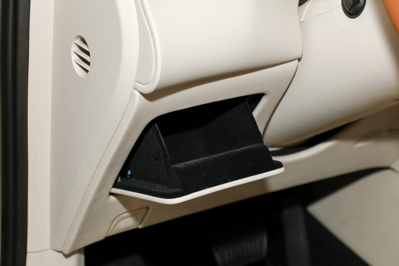 【岚图泰山1.5T 350km Max+主驾驶位图片-汽车图片大全】-易车