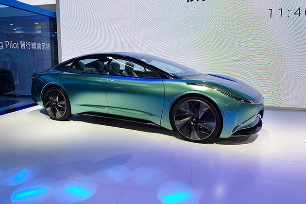 实拍威马MAVEN概念车 综合续航800km/2021年实现量产_易车