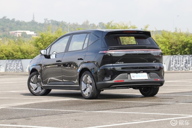 2022款合创Z03上市 补贴后售13.28-17.88万元_易车